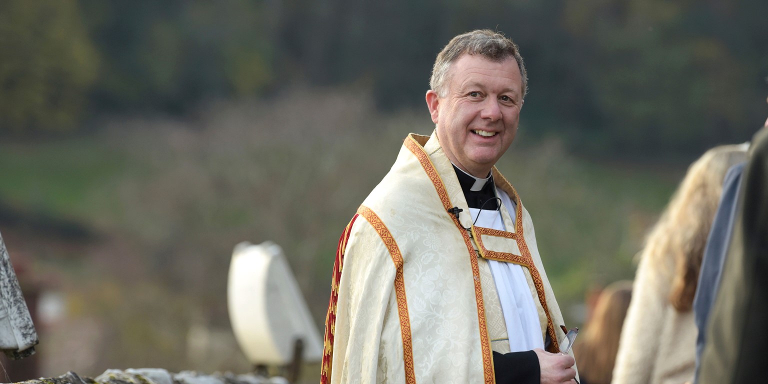 Truro Cathedral - Introducing Father Simon, the new interim Dean of ...